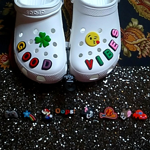 Crocs jibbitz 200+ - munimoro.gob.pe